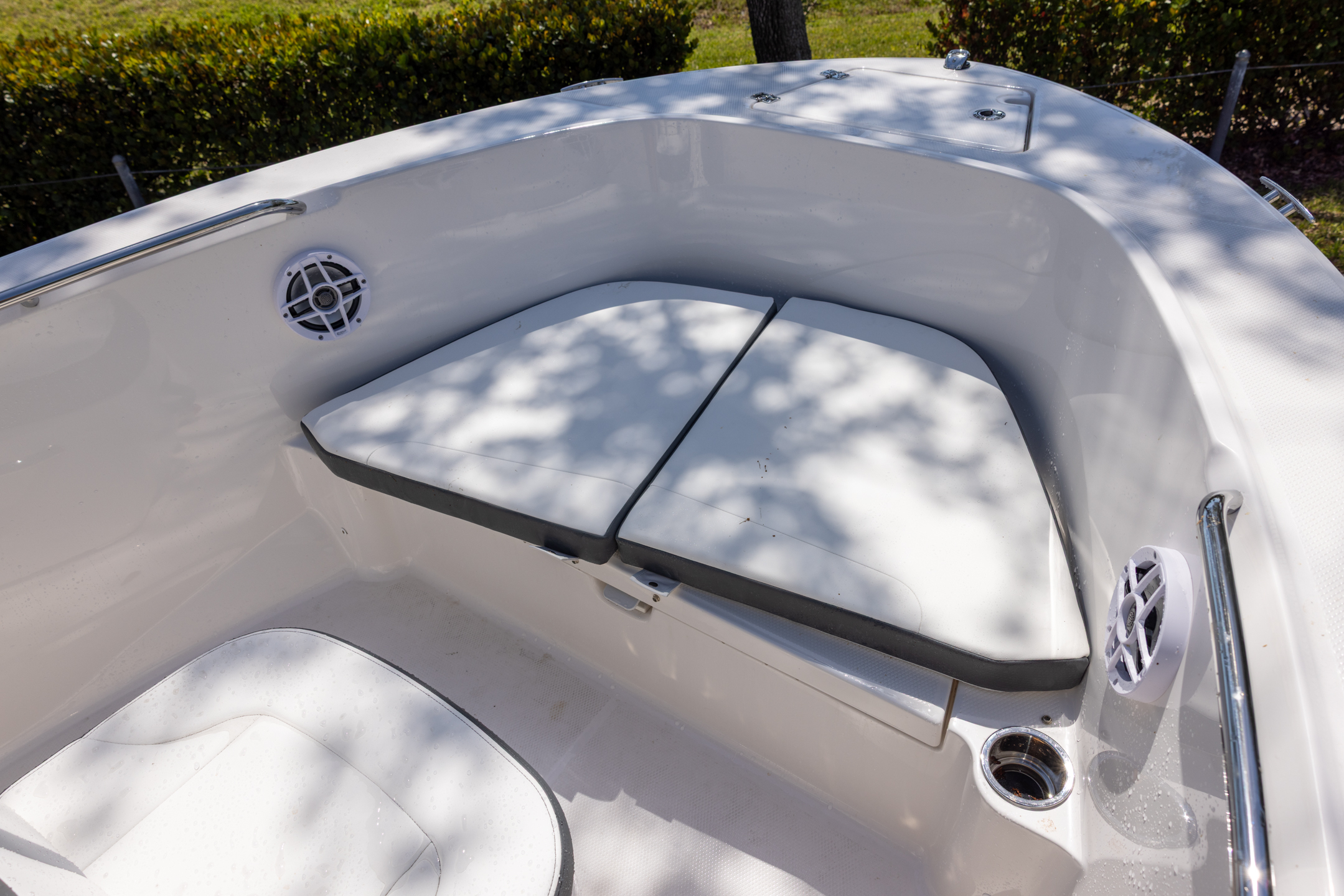 2025 Robalo R180 6402 | Fish Tale Boats Fort Myers & Naples