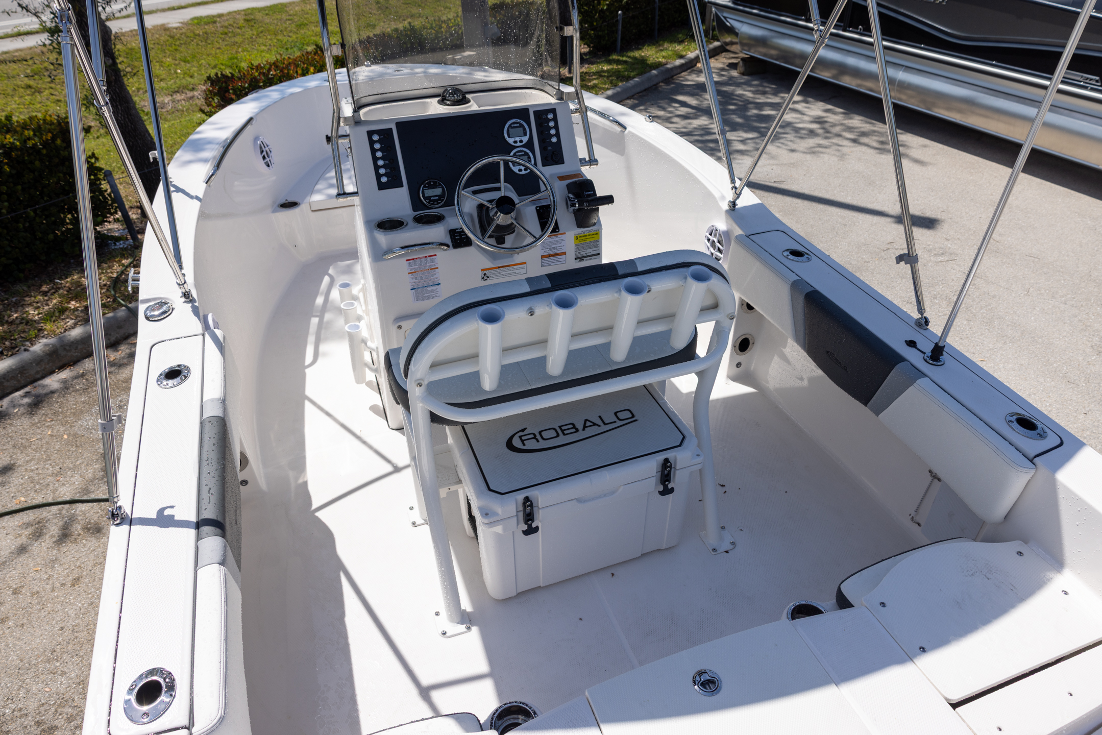 2025 Robalo R180 6402 | Fish Tale Boats Fort Myers & Naples