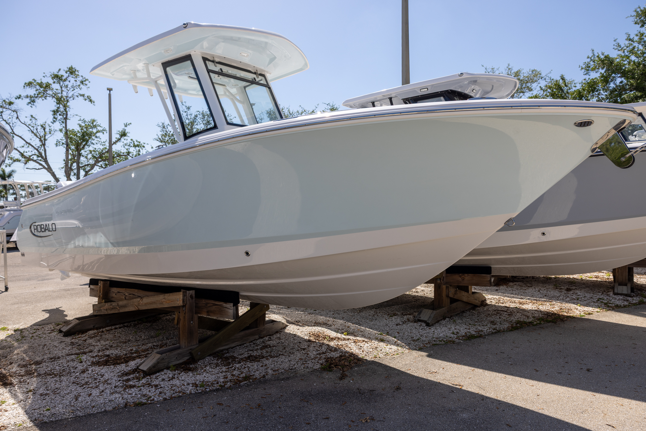 2025 Robalo R250 6384 | Fish Tale Boats Fort Myers & Naples